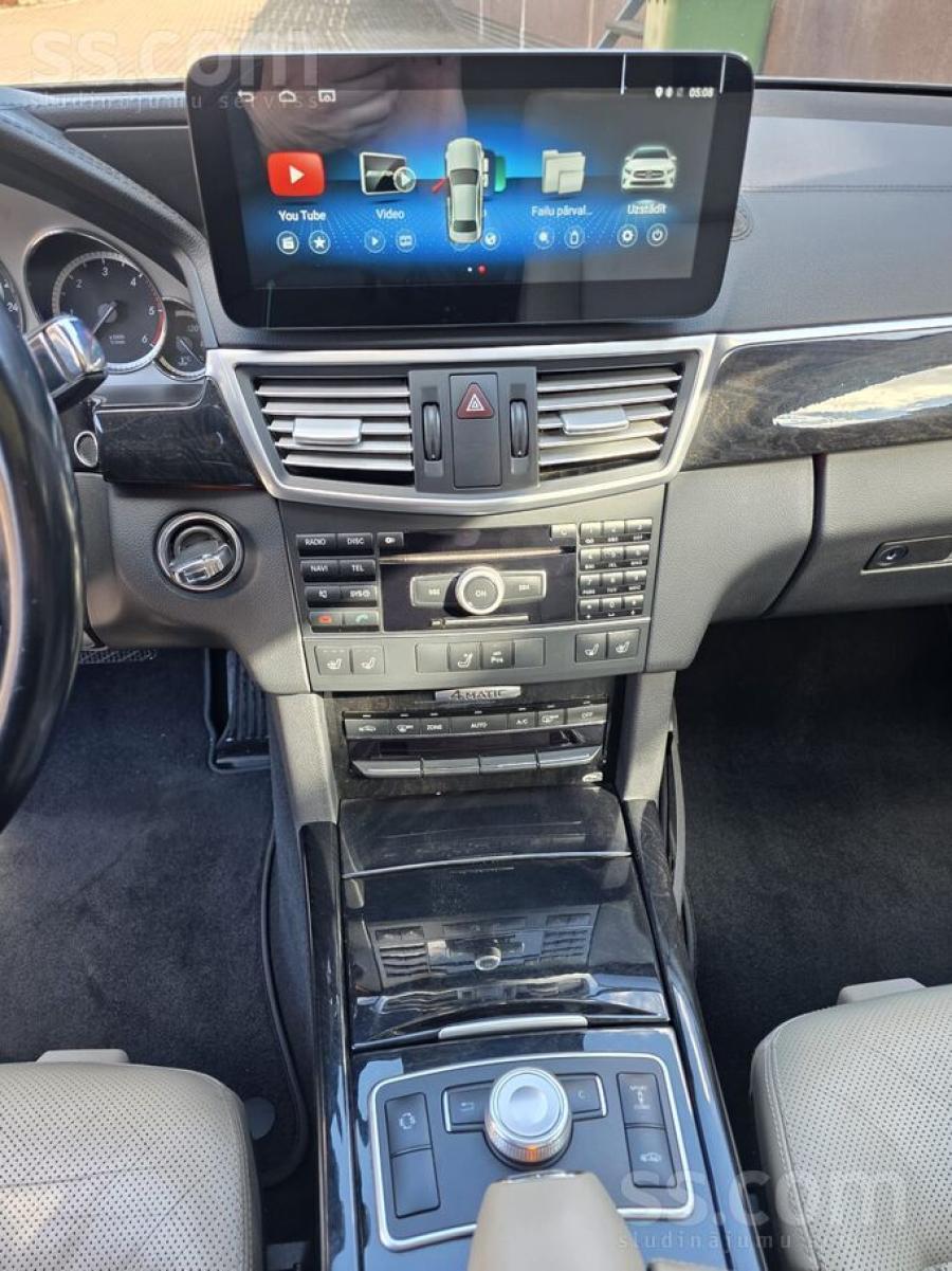 Melns Mercedes-Benz E 350 2011 Cēsis, ar dzinēja tilpumu 3.00 L un nobraukumu 246 tūkst. km par 6999 €, foto 9 vietnē AUTOMOTO.COM.LV