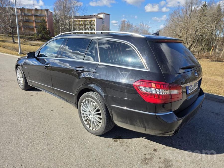 Melns Mercedes-Benz E 350 2011 Cēsis, ar dzinēja tilpumu 3.00 L un nobraukumu 246 tūkst. km par 6999 €, foto 12 vietnē AUTOMOTO.COM.LV