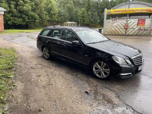 Melns Mercedes-Benz E 350 2011 Švenčionys, ar dzinēja tilpumu 2.99 L un nobraukumu 406 tūkst. km par 7900 €, foto  vietnē AUTOMOTO.COM.LV
