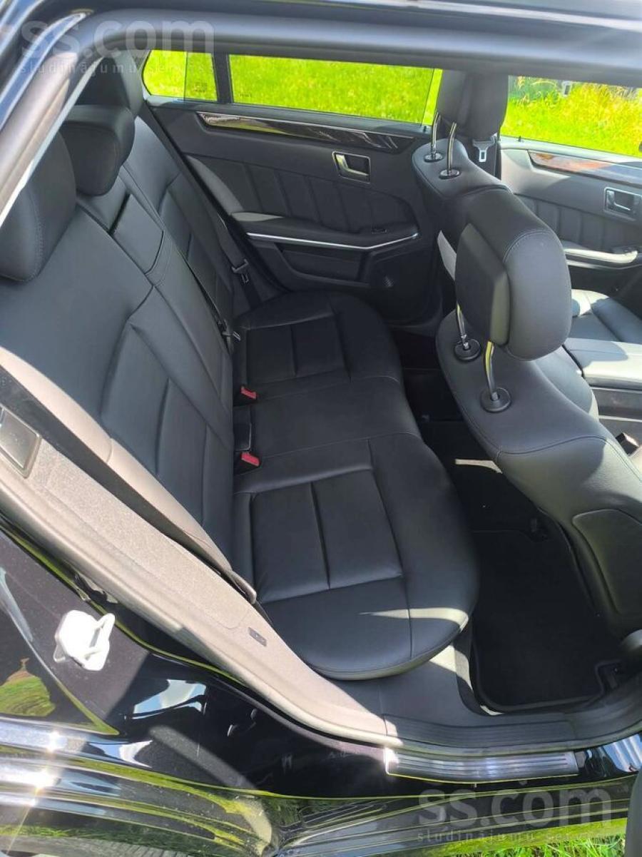 Melns Mercedes-Benz E 350 2011 Rīga, ar dzinēja tilpumu 3.00 L un nobraukumu 441 tūkst. km par 4850 €, foto 10 vietnē AUTOMOTO.COM.LV