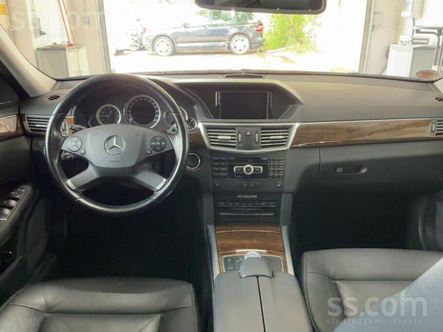 Melns Mercedes-Benz E 350 2011 Rīga, ar dzinēja tilpumu 3.00 L un nobraukumu 441 tūkst. km par 4850 €, foto 27 vietnē AUTOMOTO.COM.LV
