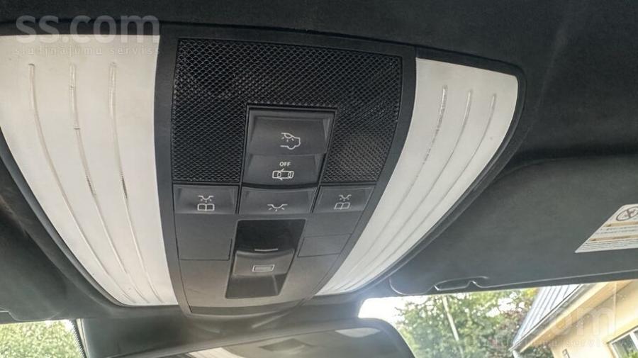 Melns Mercedes-Benz E 350 2011 Jūrmala, ar dzinēja tilpumu 3.00 L un nobraukumu 440 tūkst. km par 8000 €, foto 13 vietnē AUTOMOTO.COM.LV