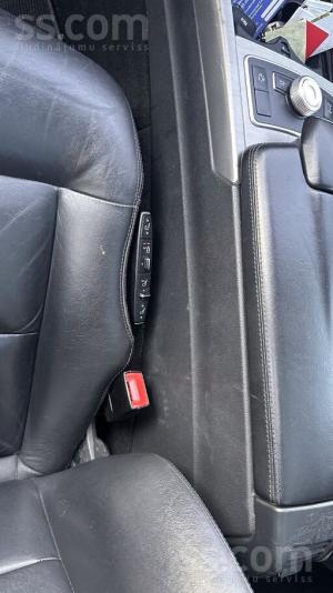 Melns Mercedes-Benz E 350 2011 Jūrmala, ar dzinēja tilpumu 3.00 L un nobraukumu 440 tūkst. km par 8000 €, foto 17 vietnē AUTOMOTO.COM.LV