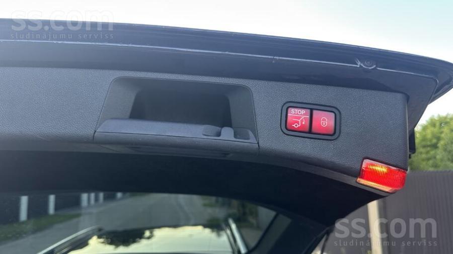 Melns Mercedes-Benz E 350 2011 Jūrmala, ar dzinēja tilpumu 3.00 L un nobraukumu 440 tūkst. km par 8000 €, foto 19 vietnē AUTOMOTO.COM.LV