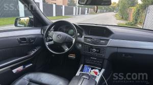 Melns Mercedes-Benz E 350 2011 Jūrmala, ar dzinēja tilpumu 3.00 L un nobraukumu 440 tūkst. km par 8000 €, foto 23 vietnē AUTOMOTO.COM.LV