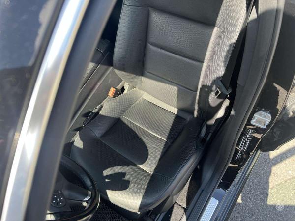 Black Mercedes-Benz E 350 2011 in Kaunas, with an engine capacity of 2.99 L and mileage of 292 thousand km for 9000 €, photo 7 on AUTOMOTO.COM.LV
