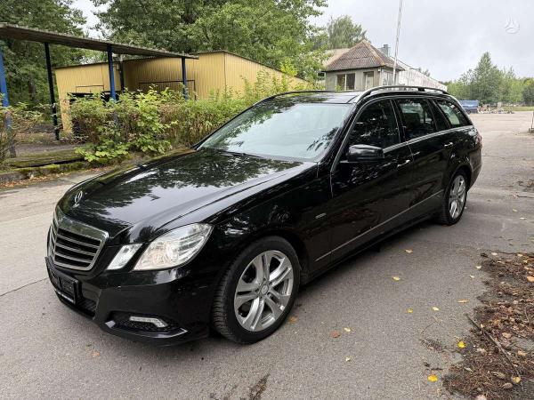Black Mercedes-Benz E 350 2011 in Raseiniai, with an engine capacity of 3.00 L and mileage of 300 thousand km for 2950 €, photo 5 on AUTOMOTO.COM.LV