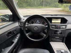 Black Mercedes-Benz E 350 2011 in Raseiniai, with an engine capacity of 3.00 L and mileage of 300 thousand km for 2950 €, photo 14 on AUTOMOTO.COM.LV