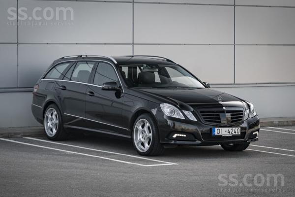 Black Mercedes-Benz E 350 2011 in Riga, with an engine capacity of 3.00 L and mileage of 241 thousand km for 10500 €, photo 4 on AUTOMOTO.COM.LV