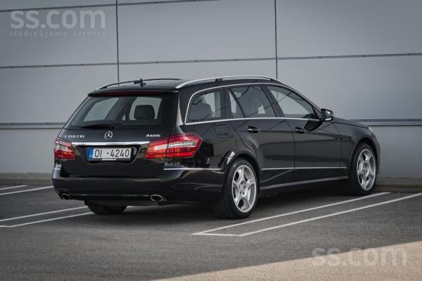 Black Mercedes-Benz E 350 2011 in Riga, with an engine capacity of 3.00 L and mileage of 241 thousand km for 10500 €, photo 5 on AUTOMOTO.COM.LV