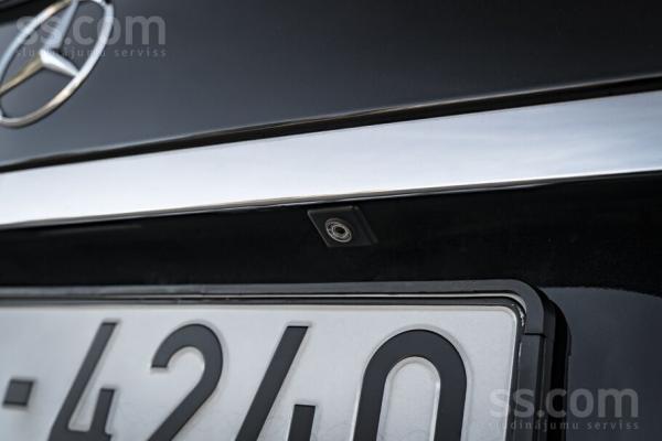 Black Mercedes-Benz E 350 2011 in Riga, with an engine capacity of 3.00 L and mileage of 241 thousand km for 10500 €, photo 11 on AUTOMOTO.COM.LV