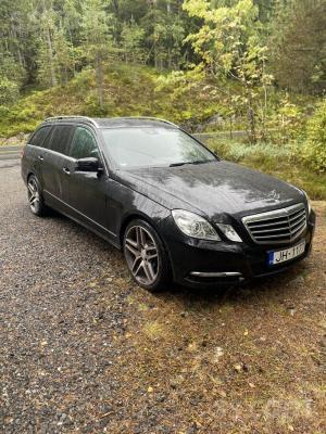 Black Mercedes-Benz E 350 2011 in Riga, with an engine capacity of 3.00 L and mileage of 498 thousand km for 6200 €, photo 1 on AUTOMOTO.COM.LV