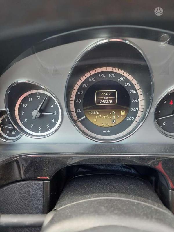 Melns Mercedes-Benz E 350 2011 Ariogala, ar dzinēja tilpumu 2.99 L un nobraukumu 340 tūkst. km par 6650 €, foto 11 vietnē AUTOMOTO.COM.LV