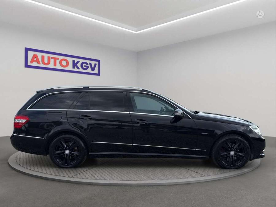 Melns Mercedes-Benz E 350 2011 Kauņa, ar dzinēja tilpumu 3.00 L un nobraukumu 293 tūkst. km par 8799 €, foto 7 vietnē AUTOMOTO.COM.LV