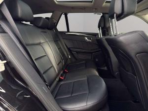Melns Mercedes-Benz E 350 2011 Kauņa, ar dzinēja tilpumu 3.00 L un nobraukumu 293 tūkst. km par 8799 €, foto 10 vietnē AUTOMOTO.COM.LV
