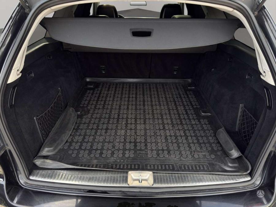 Melns Mercedes-Benz E 350 2011 Kauņa, ar dzinēja tilpumu 3.00 L un nobraukumu 293 tūkst. km par 8799 €, foto 11 vietnē AUTOMOTO.COM.LV