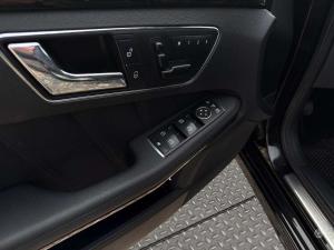 Melns Mercedes-Benz E 350 2011 Kauņa, ar dzinēja tilpumu 3.00 L un nobraukumu 293 tūkst. km par 8799 €, foto 14 vietnē AUTOMOTO.COM.LV