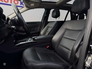 Melns Mercedes-Benz E 350 2011 Kauņa, ar dzinēja tilpumu 3.00 L un nobraukumu 293 tūkst. km par 8799 €, foto 15 vietnē AUTOMOTO.COM.LV