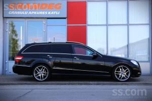 Melns Mercedes-Benz E 350 2012 Rīga, ar dzinēja tilpumu 3.00 L un nobraukumu 0 tūkst. km par 11568 €, foto 3 vietnē AUTOMOTO.COM.LV