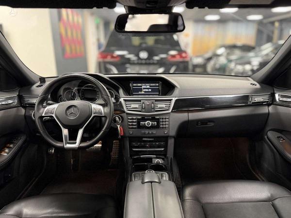 Melns Mercedes-Benz E 350 2012 Klaipėda, ar dzinēja tilpumu 2.99 L un nobraukumu 240 tūkst. km par 9990 €, foto 4 vietnē AUTOMOTO.COM.LV