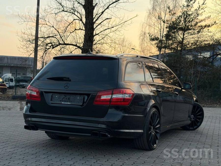 Melns Mercedes-Benz E 350 2012 Rīga, ar dzinēja tilpumu 3.00 L un nobraukumu 0 tūkst. km par 8250 €, foto 5 vietnē AUTOMOTO.COM.LV