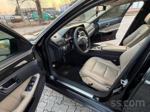 Melns Mercedes-Benz E 350 2012 Rīga, ar dzinēja tilpumu 3.00 L un nobraukumu 0 tūkst. km par 8250 €, foto 21 vietnē AUTOMOTO.COM.LV