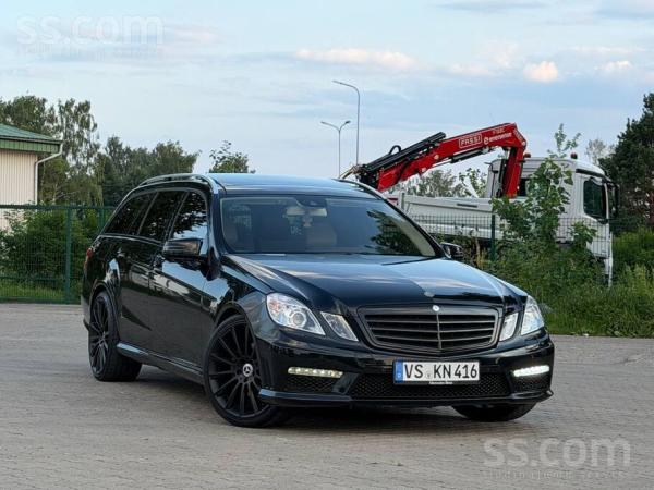 Melns Mercedes-Benz E 350 2012 Rīga, ar dzinēja tilpumu 3.00 L un nobraukumu 0 tūkst. km par 8450 €, foto 3 vietnē AUTOMOTO.COM.LV