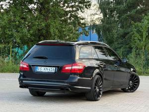 Черный Мерседес E 350 2012 в Рига, объемом двигателя 2.99 л и пробегом 275 тыс. км за 7950 €, фото 3 на AUTOMOTO.COM.LV