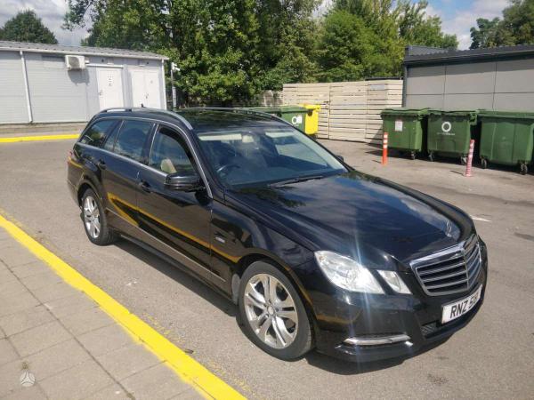 Black Mercedes-Benz E 350 2012 in Kaunas, with an engine capacity of 2.14 L and mileage of 201 thousand km for 3000 €, photo 2 on AUTOMOTO.COM.LV