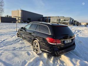 Black Mercedes-Benz E 350 2013 in Vilnius, with an engine capacity of 3.00 L and mileage of 517 thousand km for 6400 €, photo 3 on AUTOMOTO.COM.LV