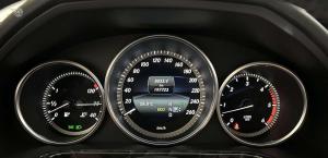 Black Mercedes-Benz E 350 2013 in Klaipeda, with an engine capacity of 2.99 L and mileage of 198 thousand km for 8888 €, photo 4 on AUTOMOTO.COM.LV
