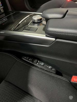 Black Mercedes-Benz E 350 2013 in Klaipeda, with an engine capacity of 2.99 L and mileage of 198 thousand km for 8888 €, photo 8 on AUTOMOTO.COM.LV
