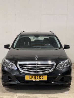 Black Mercedes-Benz E 350 2013 in Klaipeda, with an engine capacity of 2.99 L and mileage of 198 thousand km for 8888 €, photo 10 on AUTOMOTO.COM.LV