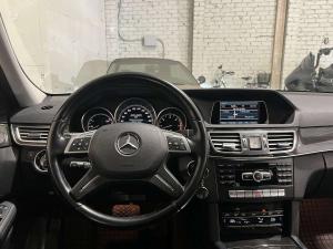 Black Mercedes-Benz E 350 2013 in Klaipeda, with an engine capacity of 2.99 L and mileage of 198 thousand km for 8888 €, photo 22 on AUTOMOTO.COM.LV