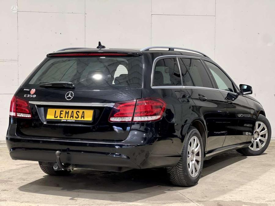 Black Mercedes-Benz E 350 2013 in Klaipeda, with an engine capacity of 2.99 L and mileage of 198 thousand km for 8888 €, photo 26 on AUTOMOTO.COM.LV