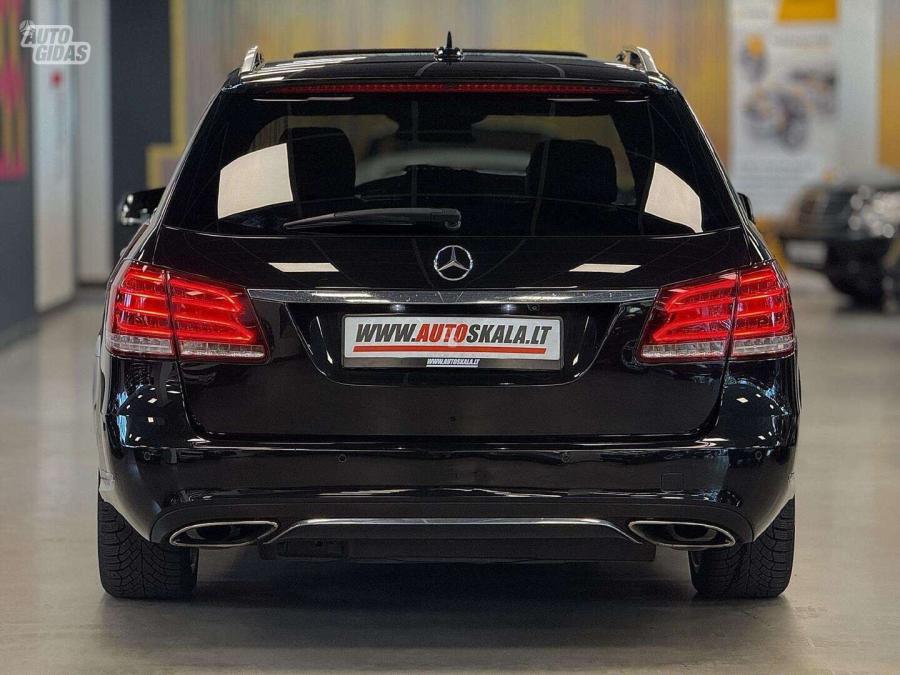 Black Mercedes-Benz E 350 2014 in Klaipeda, with an engine capacity of 3.00 L and mileage of 306 thousand km for 13900 €, photo 4 on AUTOMOTO.COM.LV