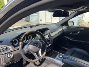 Melns Mercedes-Benz E 350 2014 Šauļi, ar dzinēja tilpumu 3.50 L un nobraukumu 92 tūkst. km par 17900 €, foto 22 vietnē AUTOMOTO.COM.LV