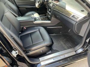 Melns Mercedes-Benz E 350 2014 Šauļi, ar dzinēja tilpumu 3.50 L un nobraukumu 92 tūkst. km par 17900 €, foto 27 vietnē AUTOMOTO.COM.LV