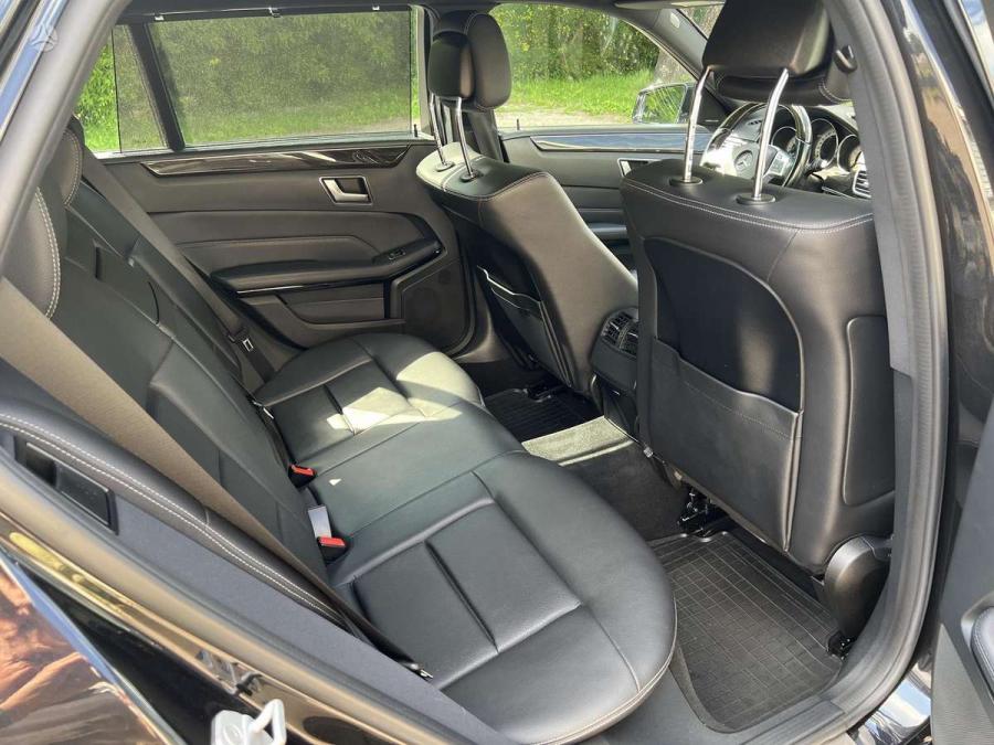 Melns Mercedes-Benz E 350 2014 Šauļi, ar dzinēja tilpumu 3.50 L un nobraukumu 92 tūkst. km par 17900 €, foto 29 vietnē AUTOMOTO.COM.LV