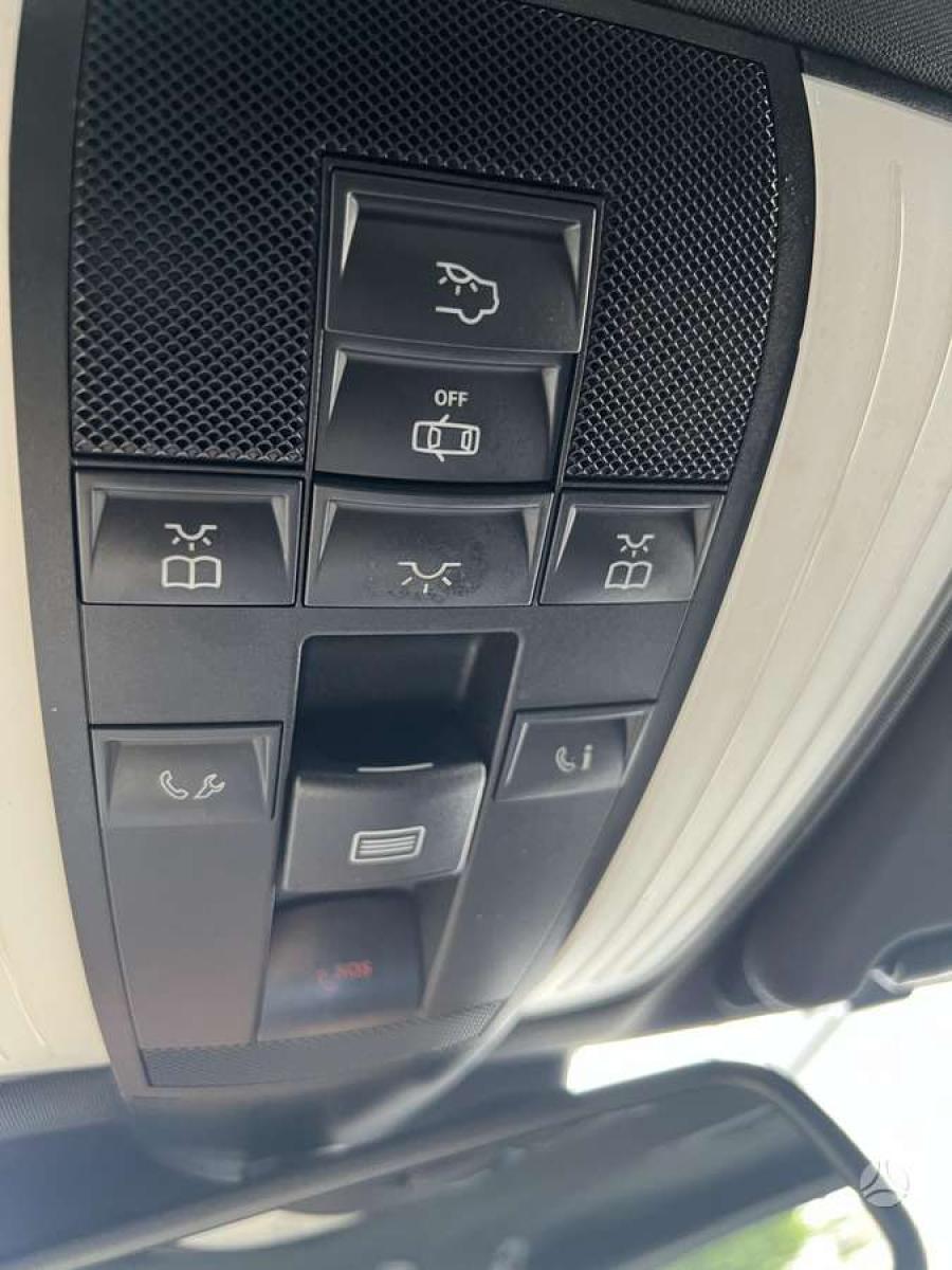 Melns Mercedes-Benz E 350 2014 Šauļi, ar dzinēja tilpumu 3.50 L un nobraukumu 92 tūkst. km par 17900 €, foto 36 vietnē AUTOMOTO.COM.LV