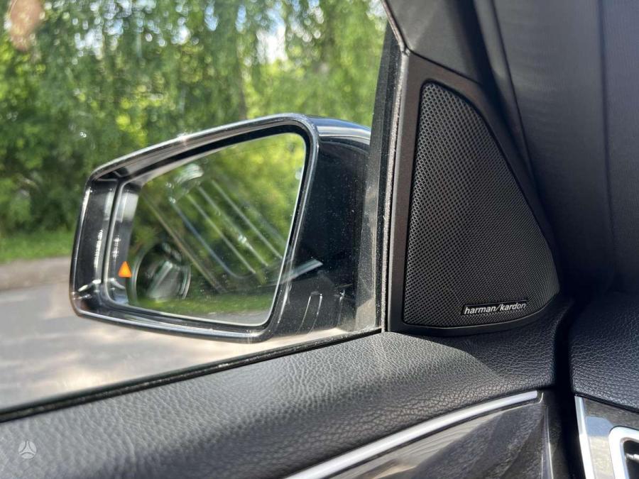 Melns Mercedes-Benz E 350 2014 Šauļi, ar dzinēja tilpumu 3.50 L un nobraukumu 92 tūkst. km par 17900 €, foto 40 vietnē AUTOMOTO.COM.LV