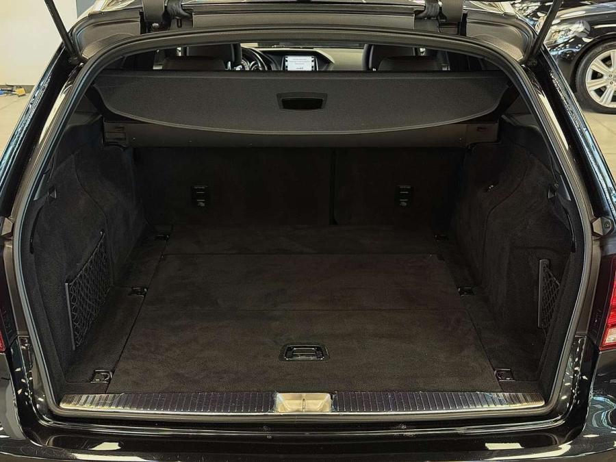 Melns Mercedes-Benz E 350 2014 Klaipėda, ar dzinēja tilpumu 2.99 L un nobraukumu 306 tūkst. km par 12900 €, foto 12 vietnē AUTOMOTO.COM.LV