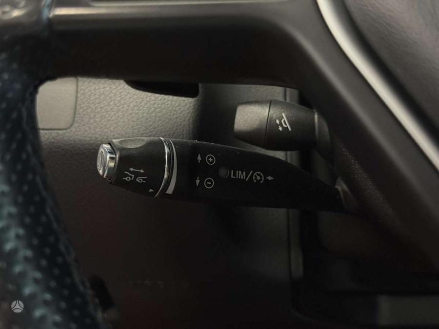 Melns Mercedes-Benz E 350 2014 Klaipėda, ar dzinēja tilpumu 2.99 L un nobraukumu 306 tūkst. km par 12900 €, foto 15 vietnē AUTOMOTO.COM.LV