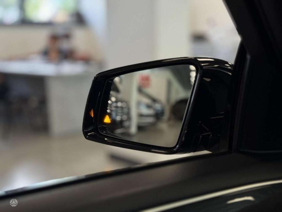Melns Mercedes-Benz E 350 2014 Klaipėda, ar dzinēja tilpumu 2.99 L un nobraukumu 306 tūkst. km par 12900 €, foto 24 vietnē AUTOMOTO.COM.LV