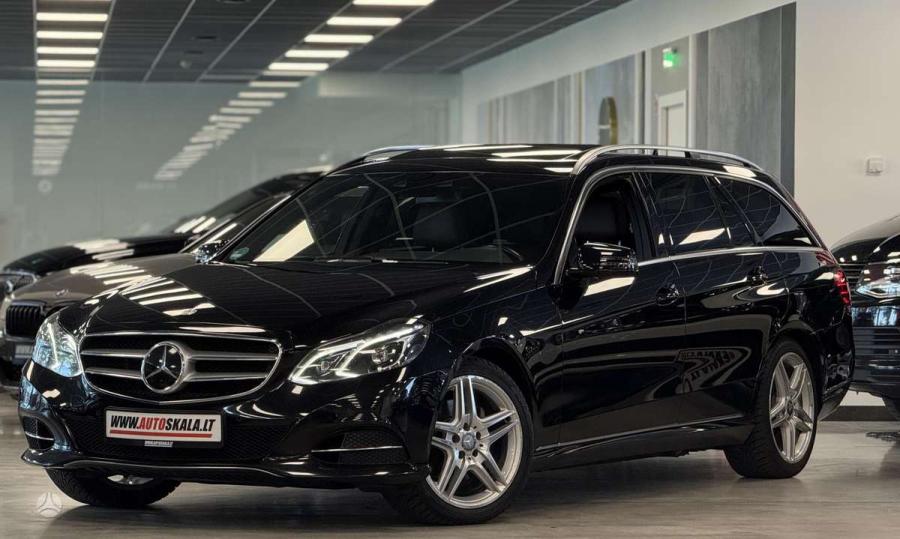 Melns Mercedes-Benz E 350 2014 Klaipėda, ar dzinēja tilpumu 2.99 L un nobraukumu 306 tūkst. km par 12900 €, foto 29 vietnē AUTOMOTO.COM.LV