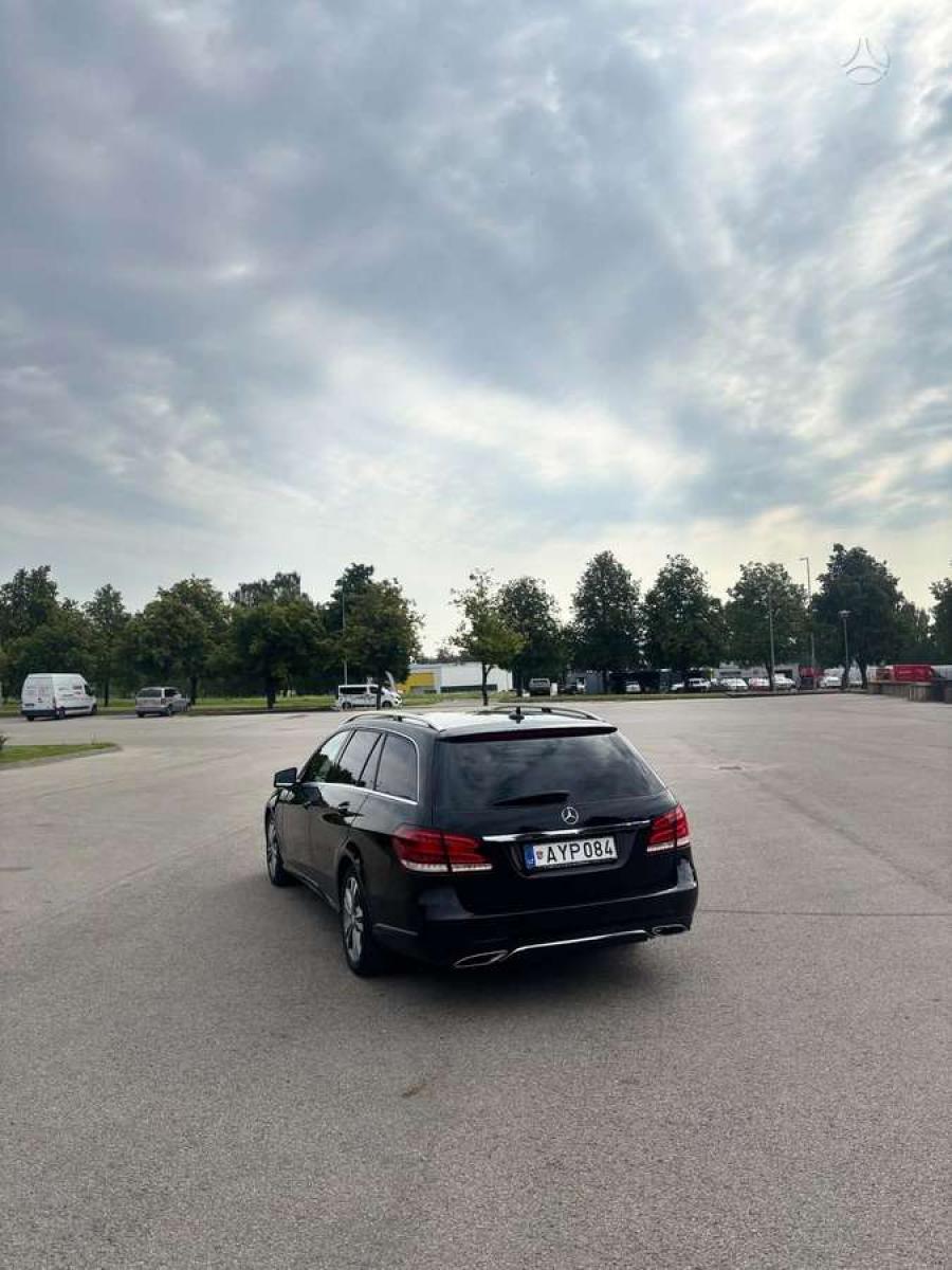 Melns Mercedes-Benz E 350 2014 Alīta, ar dzinēja tilpumu 2.99 L un nobraukumu 353 tūkst. km par 7950 €, foto 4 vietnē AUTOMOTO.COM.LV