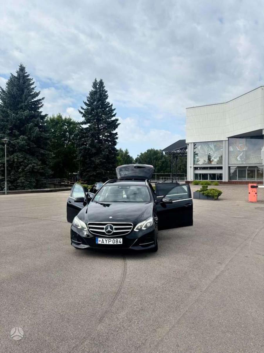 Melns Mercedes-Benz E 350 2014 Alīta, ar dzinēja tilpumu 2.99 L un nobraukumu 353 tūkst. km par 7950 €, foto 8 vietnē AUTOMOTO.COM.LV
