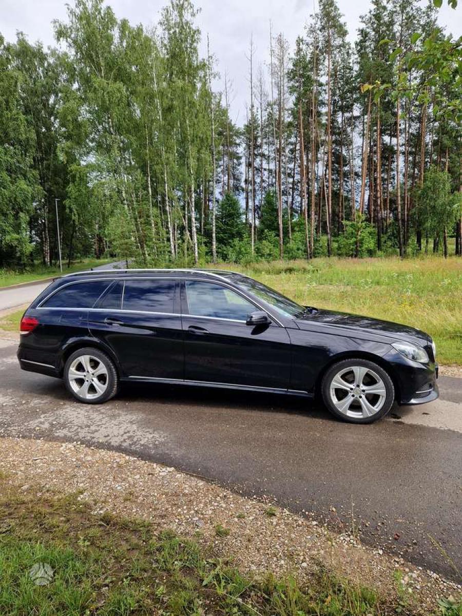 Melns Mercedes-Benz E 350 2016 Molėtai, ar dzinēja tilpumu 2.99 L un nobraukumu 347 tūkst. km par 10900 €, foto 3 vietnē AUTOMOTO.COM.LV