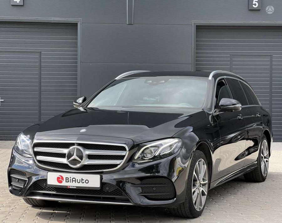 Melns Mercedes-Benz E 350 2016 Utena, ar dzinēja tilpumu 2.99 L un nobraukumu 247 tūkst. km par 16500 €, foto 4 vietnē AUTOMOTO.COM.LV
