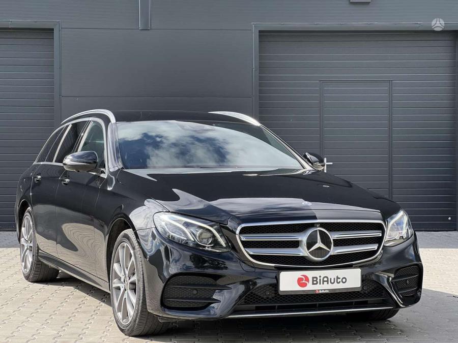 Melns Mercedes-Benz E 350 2016 Utena, ar dzinēja tilpumu 2.99 L un nobraukumu 247 tūkst. km par 16500 €, foto 8 vietnē AUTOMOTO.COM.LV